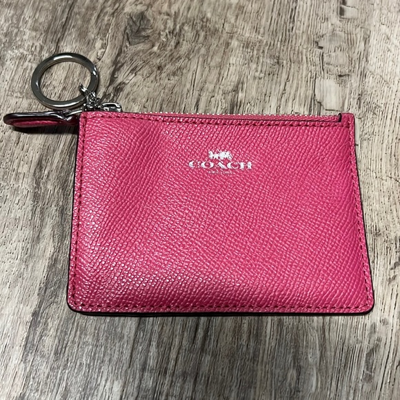 Coach | Accessories | Coach Zippered Card Wallet With Keychain | Poshmark
